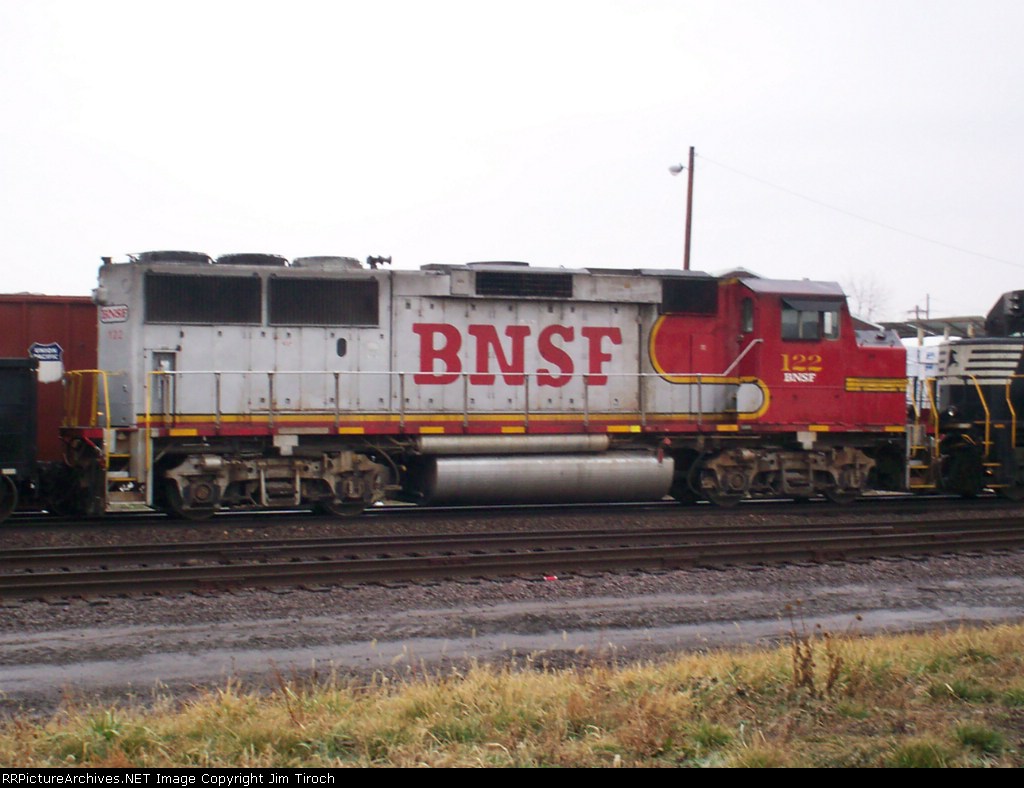 BNSF 122